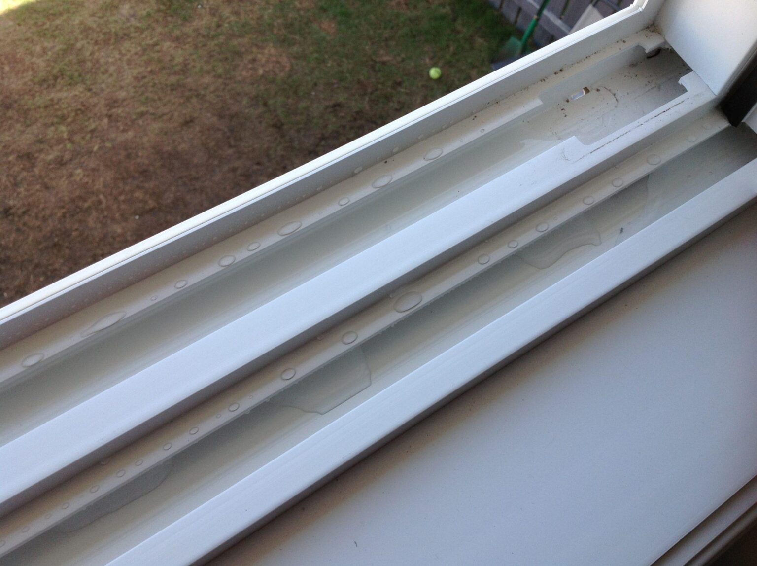 Window Service: Problems With Drainage